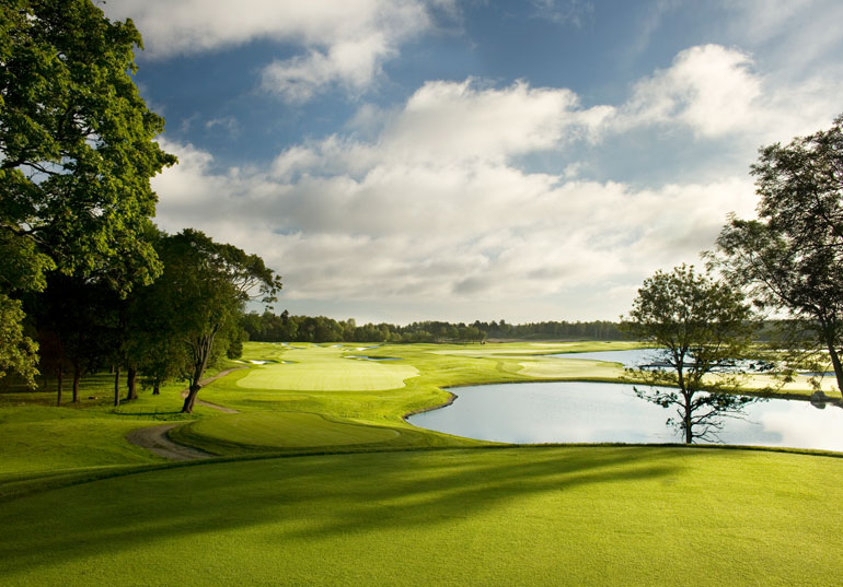 Bro Hof Slott Golf Club Stadium | RTJ2
