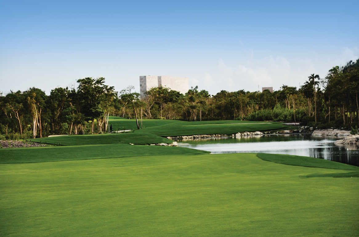 Mexico Golf Guide: Top Courses for Your Friends’ Trip